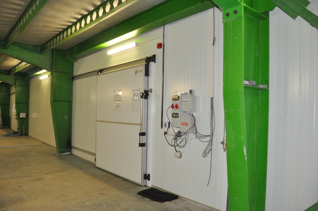 JolfaSanat Co. - Penguin Engineering |Cold Store Doors